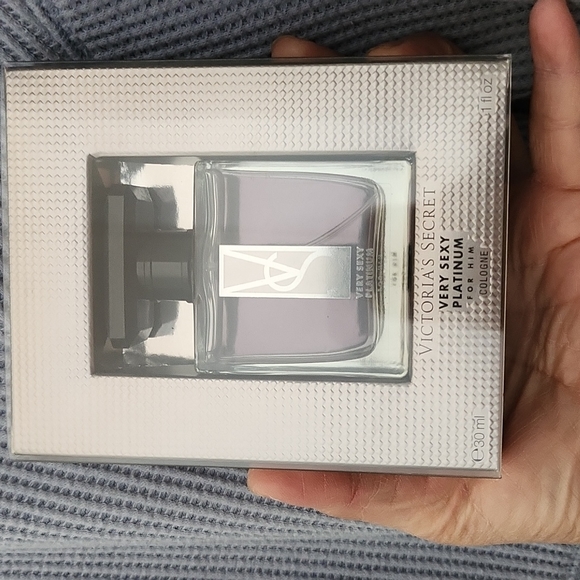 Victoria's Secret | Other | Victorias Secret Very Sexy Platinum Cologne ...